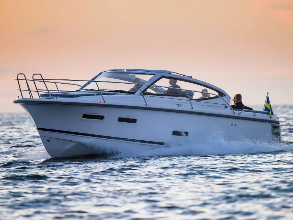 Nimbus 305 Drophead NN ≫ Motor boat Rental — Yasido.com