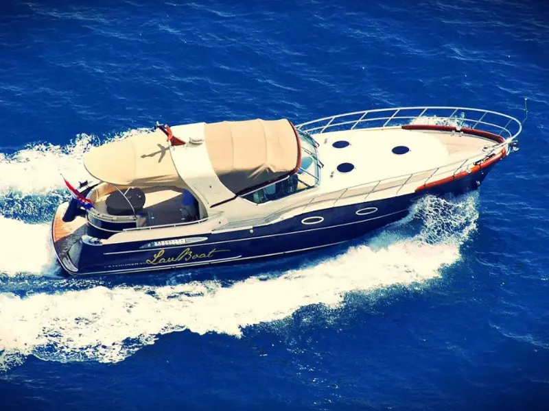 Catcruiser 45 Lav Boat ≫ Motor boat Rental — Yasido.com